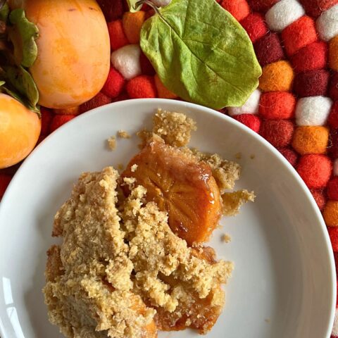 How to Make Cardamom Persimmon Crisp • Carlisle Bee